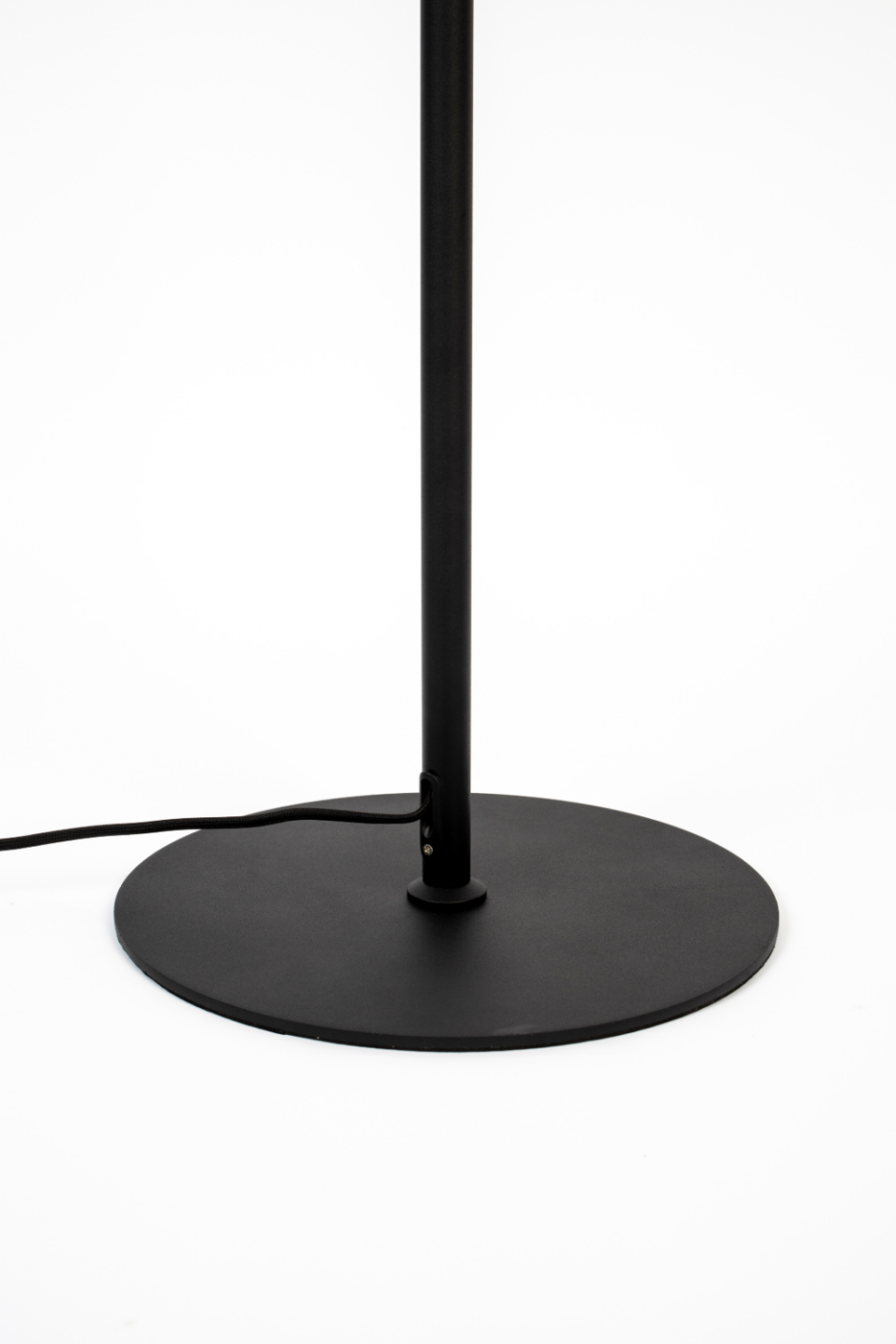 Gold Accent Floor Lamp | Zuiver Sirius | Dutch Furniture ...